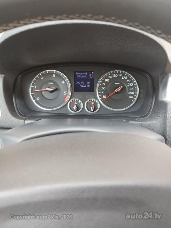 Balts Renault Laguna 2011 Tallina, ar dzinēja tilpumu 3.00 L un nobraukumu 340 tūkst. km par 4999 €, foto 6 vietnē AUTOMOTO.COM.LV