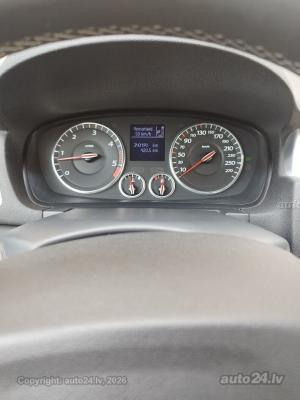 White Renault Laguna 2011 in Tallinn, with an engine capacity of 3.00 L and mileage of 340 thousand km for 4999 €, photo 7 on AUTOMOTO.COM.LV