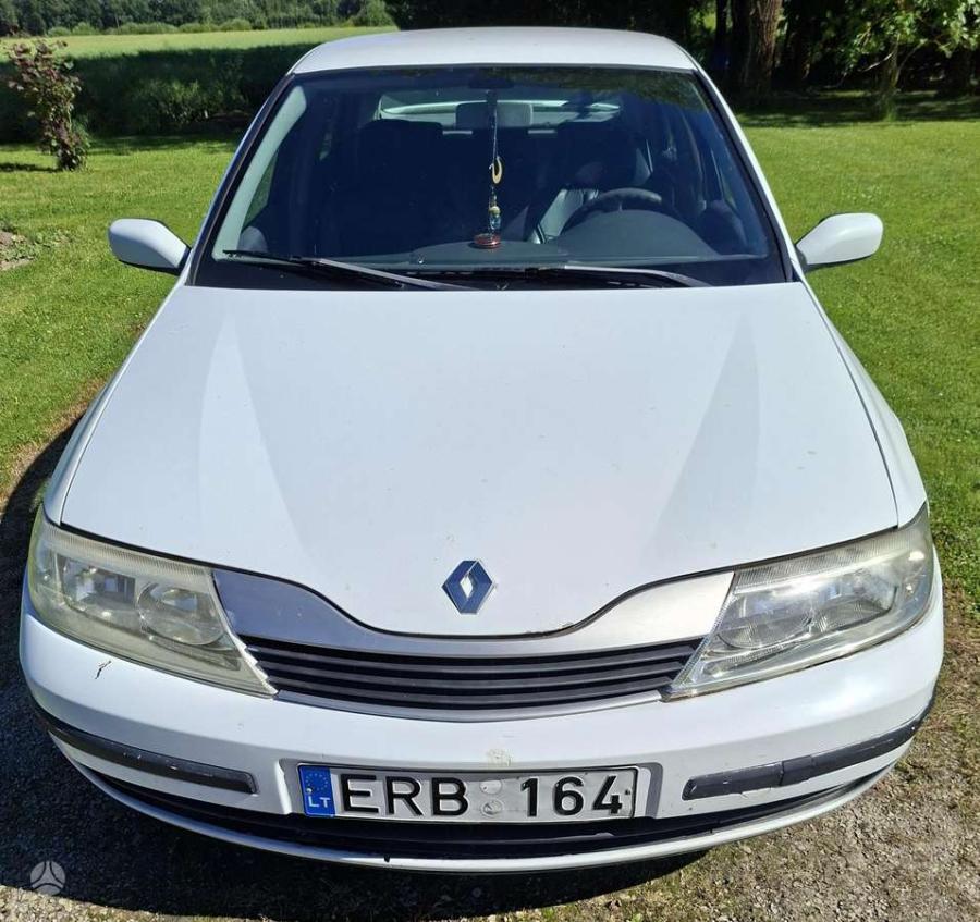 Balts Renault Laguna 2002 Joniškis, ar dzinēja tilpumu 1.87 L un nobraukumu 388 tūkst. km par 700 €, foto 1 vietnē AUTOMOTO.COM.LV