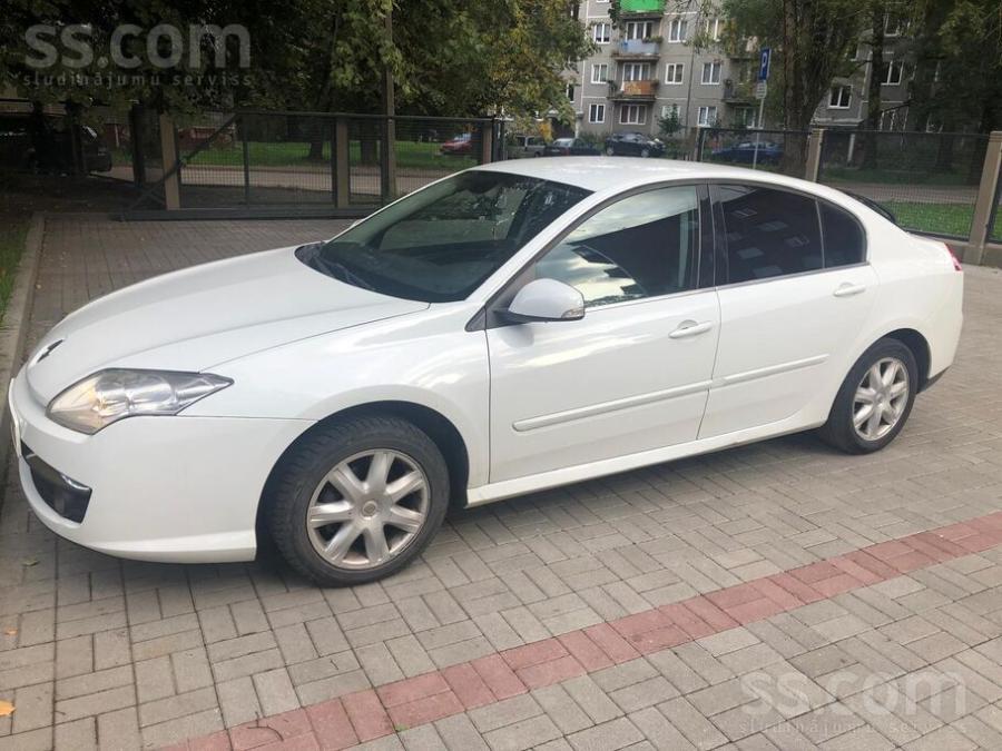 Balts Renault Laguna 2010 Rīga, ar dzinēja tilpumu 1.50 L un nobraukumu 256 tūkst. km par 1750 €, foto 3 vietnē AUTOMOTO.COM.LV