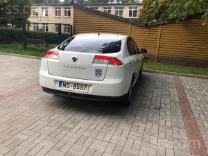 Balts Renault Laguna 2010 Rīga, ar dzinēja tilpumu 1.50 L un nobraukumu 256 tūkst. km par 1750 €, foto 4 vietnē AUTOMOTO.COM.LV