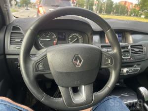 Balts Renault Laguna 2010 Rīga, ar dzinēja tilpumu 1.50 L un nobraukumu 256 tūkst. km par 1750 €, foto 10 vietnē AUTOMOTO.COM.LV