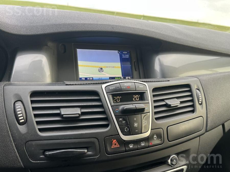 Balts Renault Laguna 2010 Rīga, ar dzinēja tilpumu 1.50 L un nobraukumu 256 tūkst. km par 1750 €, foto 14 vietnē AUTOMOTO.COM.LV