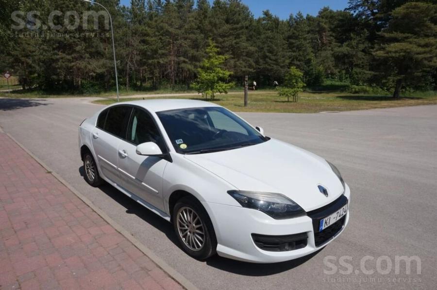 White Renault Laguna 2011 in Jurmala, with an engine capacity of 1.50 L and mileage of 247 thousand km for 3995 €, photo 6 on AUTOMOTO.COM.LV
