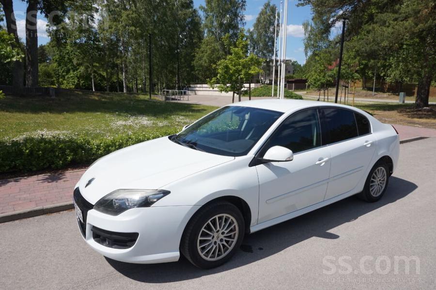 White Renault Laguna 2011 in Jurmala, with an engine capacity of 1.50 L and mileage of 245 thousand km for 3995 €, photo 1 on AUTOMOTO.COM.LV