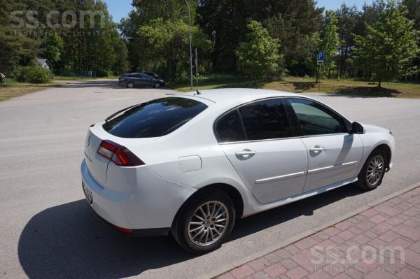 Balts Renault Laguna 2011 Jūrmala, ar dzinēja tilpumu 1.50 L un nobraukumu 245 tūkst. km par 3995 €, foto 4 vietnē AUTOMOTO.COM.LV