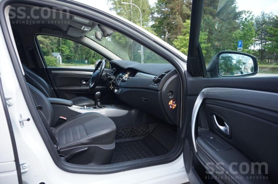 White Renault Laguna 2011 in Jurmala, with an engine capacity of 1.50 L and mileage of 245 thousand km for 3995 €, photo 16 on AUTOMOTO.COM.LV