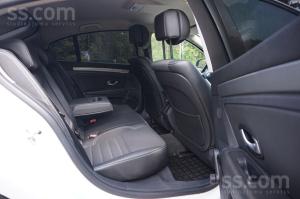White Renault Laguna 2011 in Jurmala, with an engine capacity of 1.50 L and mileage of 245 thousand km for 3995 €, photo 18 on AUTOMOTO.COM.LV