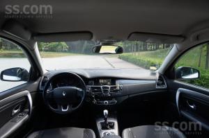 White Renault Laguna 2011 in Jurmala, with an engine capacity of 1.50 L and mileage of 245 thousand km for 3995 €, photo 19 on AUTOMOTO.COM.LV
