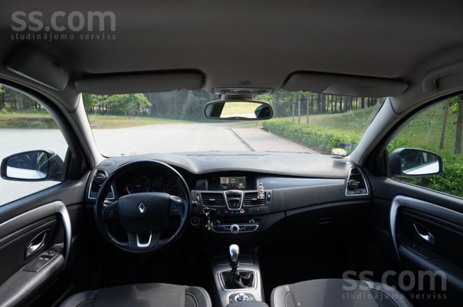 White Renault Laguna 2011 in Jurmala, with an engine capacity of 1.50 L and mileage of 245 thousand km for 3995 €, photo 19 on AUTOMOTO.COM.LV