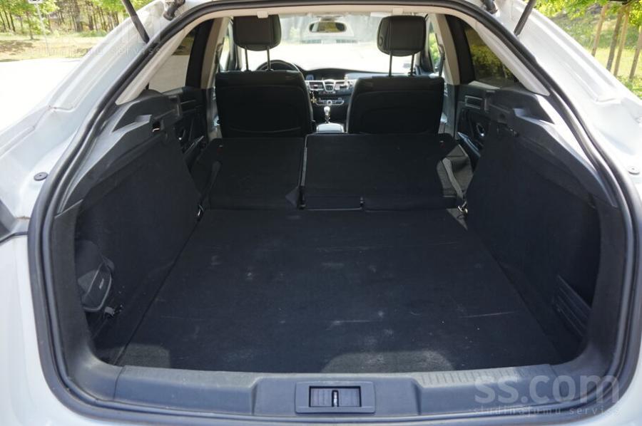 White Renault Laguna 2011 in Jurmala, with an engine capacity of 1.50 L and mileage of 245 thousand km for 3995 €, photo 28 on AUTOMOTO.COM.LV