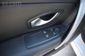 White Renault Laguna 2011 in Jurmala, with an engine capacity of 1.50 L and mileage of 245 thousand km for 3995 €, photo 29 on AUTOMOTO.COM.LV