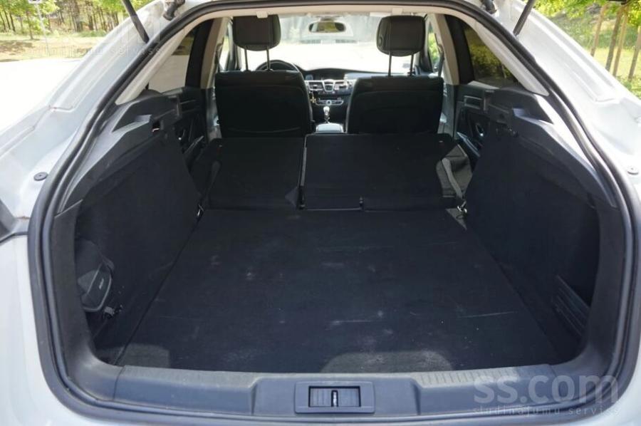 Balts Renault Laguna 2011 Jūrmala, ar dzinēja tilpumu 1.50 L un nobraukumu 247 tūkst. km par 3995 €, foto 25 vietnē AUTOMOTO.COM.LV