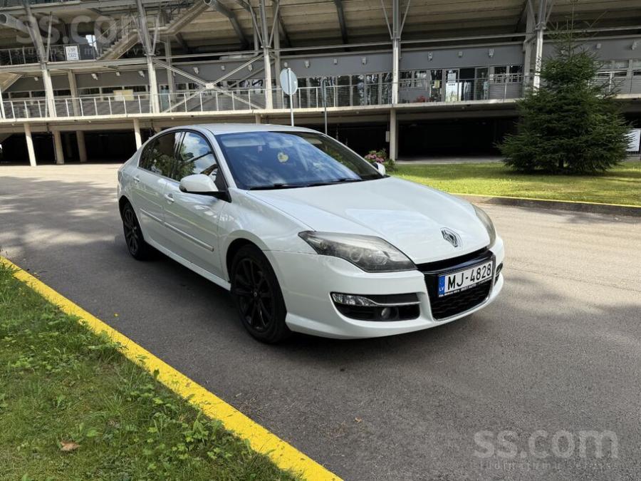 Balts Renault Laguna 2012 Jūrmala, ar dzinēja tilpumu 2.00 L un nobraukumu 313 tūkst. km par 3500 €, foto 1 vietnē AUTOMOTO.COM.LV