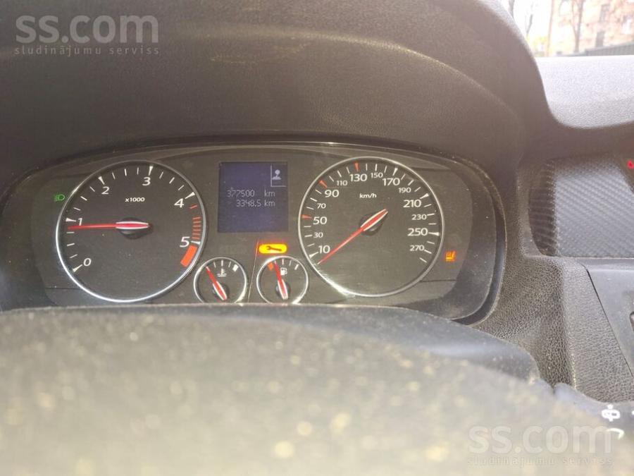 Balts Renault Laguna 2012 Rīga, ar dzinēja tilpumu 2.00 L un nobraukumu 377 tūkst. km par 700 €, foto 4 vietnē AUTOMOTO.COM.LV