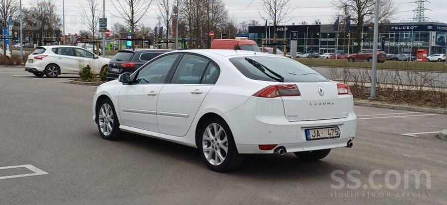Balts Renault Laguna 2012 Rīga, ar dzinēja tilpumu 2.00 L un nobraukumu 320 tūkst. km par 2100 €, foto 3 vietnē AUTOMOTO.COM.LV