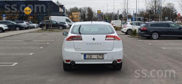 Balts Renault Laguna 2012 Rīga, ar dzinēja tilpumu 2.00 L un nobraukumu 320 tūkst. km par 2100 €, foto 4 vietnē AUTOMOTO.COM.LV