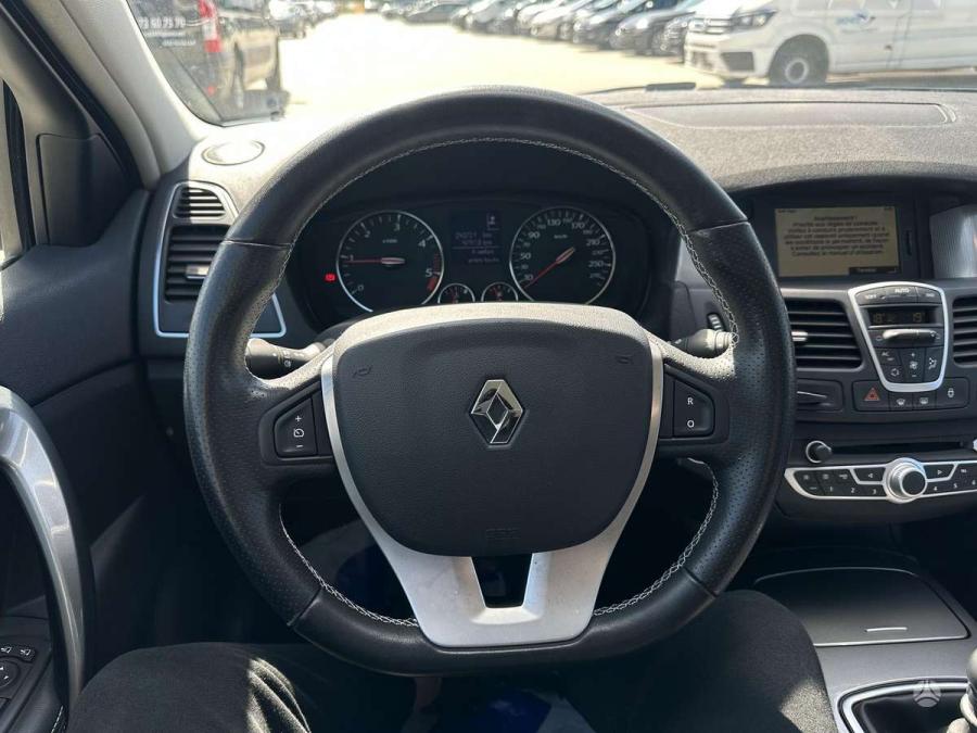 Balts Renault Laguna 2012 Tauragė, ar dzinēja tilpumu 1.46 L un nobraukumu 242 tūkst. km par 3500 €, foto 11 vietnē AUTOMOTO.COM.LV