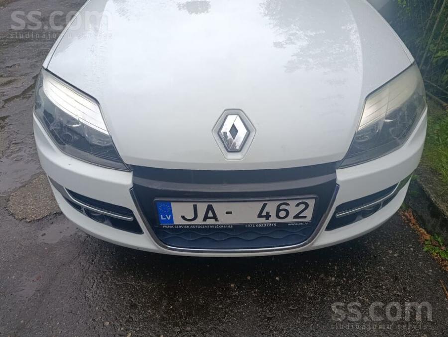 White Renault Laguna 2012 in Riga, with an engine capacity of 2.00 L and mileage of 280 thousand km for 1325 €, photo 5 on AUTOMOTO.COM.LV