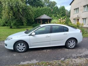 White Renault Laguna 2012 in Ogre, with an engine capacity of 2.00 L and mileage of 279 thousand km for 2800 €, photo 6 on AUTOMOTO.COM.LV