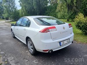 White Renault Laguna 2012 in Ogre, with an engine capacity of 2.00 L and mileage of 279 thousand km for 2800 €, photo 7 on AUTOMOTO.COM.LV