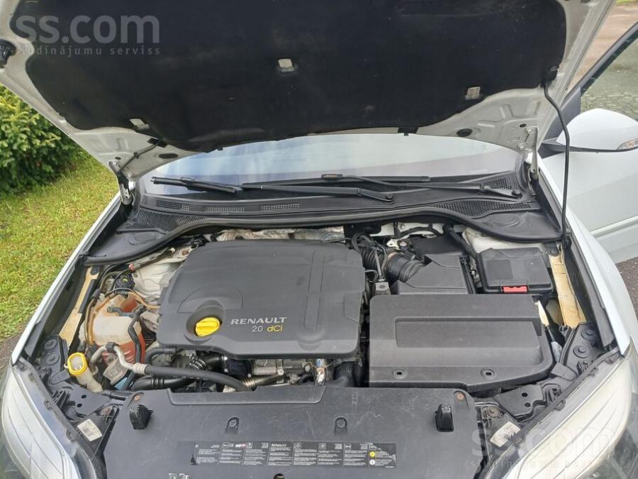White Renault Laguna 2012 in Ogre, with an engine capacity of 2.00 L and mileage of 279 thousand km for 2800 €, photo 8 on AUTOMOTO.COM.LV