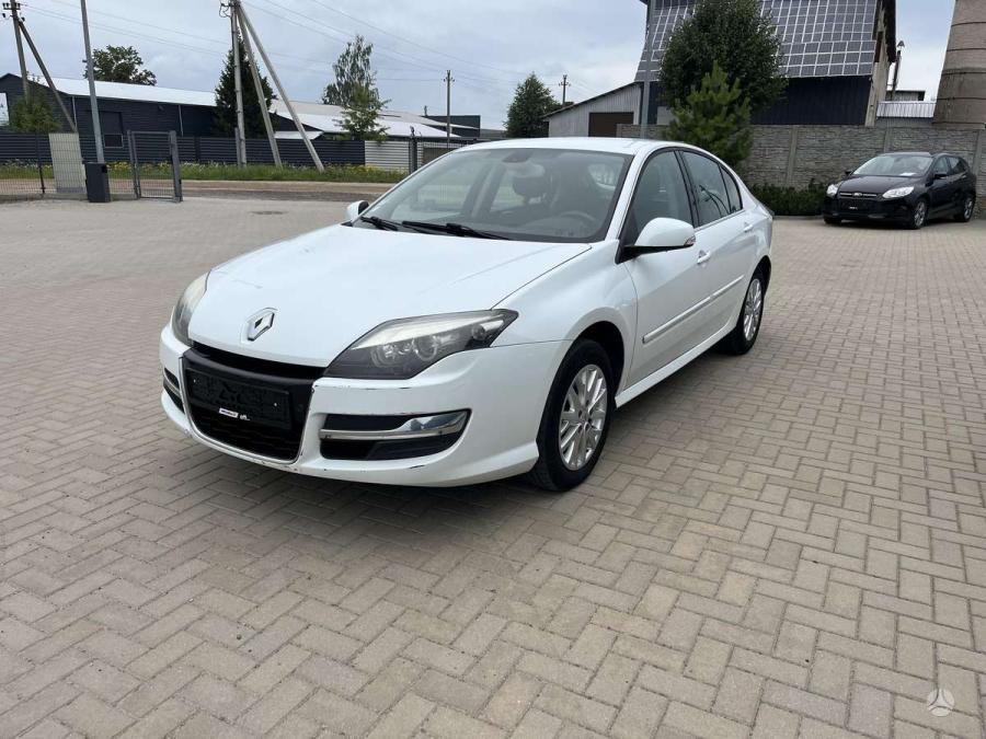 Balts Renault Laguna 2015 Tauragė, ar dzinēja tilpumu 1.46 L un nobraukumu 247 tūkst. km par 3500 €, foto 6 vietnē AUTOMOTO.COM.LV