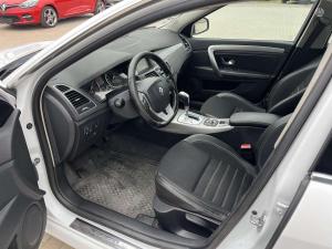 Balts Renault Laguna 2015 Tauragė, ar dzinēja tilpumu 1.46 L un nobraukumu 247 tūkst. km par 3500 €, foto 14 vietnē AUTOMOTO.COM.LV