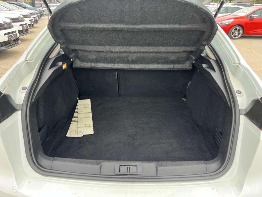 Balts Renault Laguna 2015 Tauragė, ar dzinēja tilpumu 1.46 L un nobraukumu 247 tūkst. km par 3500 €, foto 21 vietnē AUTOMOTO.COM.LV