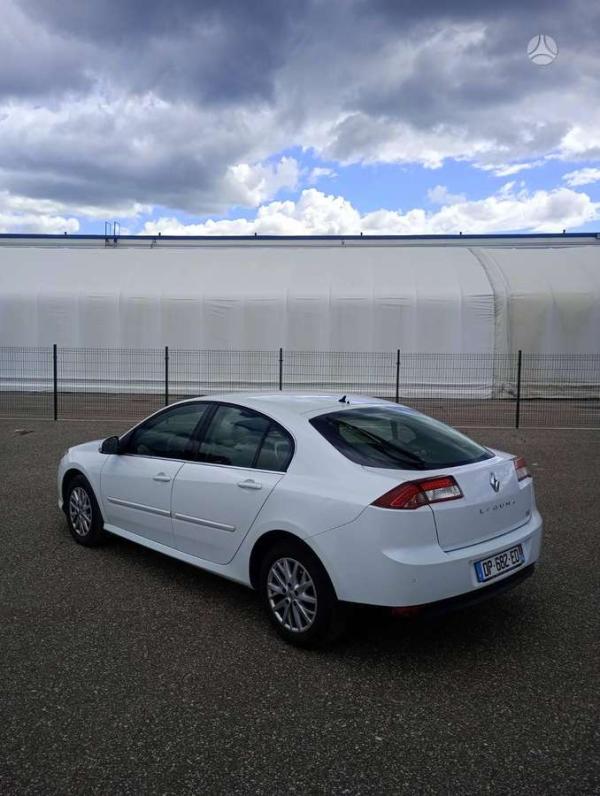 White Renault Laguna 2015 in Kaunas, with an engine capacity of 1.46 L and mileage of 245 thousand km for 3300 €, photo 6 on AUTOMOTO.COM.LV