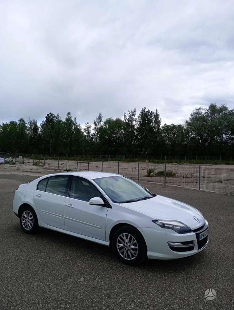 Balts Renault Laguna 2015 Kauņa, ar dzinēja tilpumu 1.46 L un nobraukumu 245 tūkst. km par 3300 €, foto 8 vietnē AUTOMOTO.COM.LV