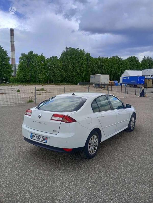 White Renault Laguna 2015 in Kaunas, with an engine capacity of 1.46 L and mileage of 245 thousand km for 3300 €, photo 10 on AUTOMOTO.COM.LV