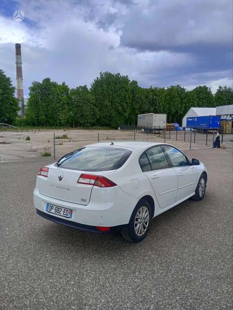 Balts Renault Laguna 2015 Kauņa, ar dzinēja tilpumu 1.46 L un nobraukumu 245 tūkst. km par 3300 €, foto 11 vietnē AUTOMOTO.COM.LV
