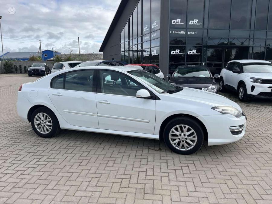 Balts Renault Laguna 2015 Tauragė, ar dzinēja tilpumu 1.46 L un nobraukumu 247 tūkst. km par 3100 €, foto 3 vietnē AUTOMOTO.COM.LV