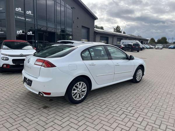 Balts Renault Laguna 2015 Tauragė, ar dzinēja tilpumu 1.46 L un nobraukumu 247 tūkst. km par 3100 €, foto 9 vietnē AUTOMOTO.COM.LV