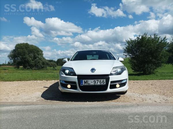 Balts Renault Laguna 2012 Rīga, ar dzinēja tilpumu 2.00 L un nobraukumu 360 tūkst. km par 1280 €, foto 1 vietnē AUTOMOTO.COM.LV