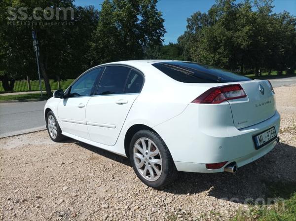 Balts Renault Laguna 2012 Rīga, ar dzinēja tilpumu 2.00 L un nobraukumu 360 tūkst. km par 1280 €, foto 2 vietnē AUTOMOTO.COM.LV