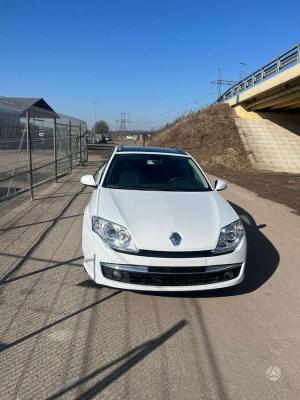 White Renault Laguna 2008 in Marijampole, with an engine capacity of 1.46 L and mileage of 220 thousand km for 2050 €, photo 5 on AUTOMOTO.COM.LV