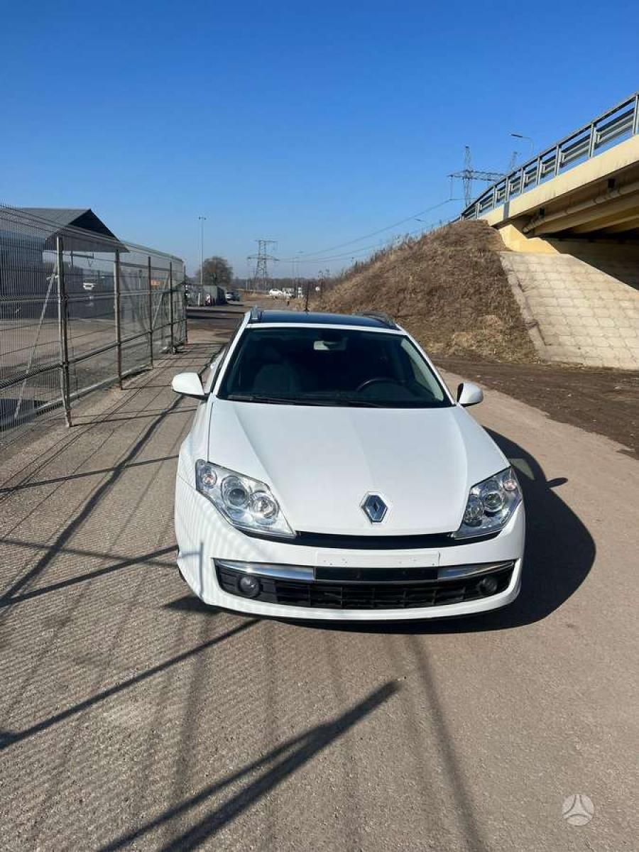 White Renault Laguna 2008 in Marijampole, with an engine capacity of 1.46 L and mileage of 220 thousand km for 2050 €, photo 11 on AUTOMOTO.COM.LV