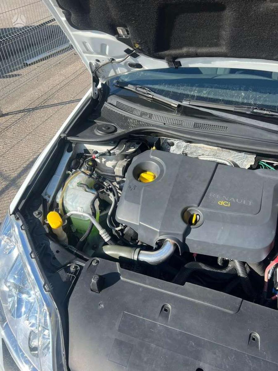 White Renault Laguna 2008 in Marijampole, with an engine capacity of 1.46 L and mileage of 220 thousand km for 2050 €, photo 13 on AUTOMOTO.COM.LV