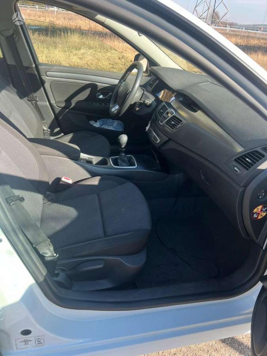 White Renault Laguna 2008 in Marijampole, with an engine capacity of 1.46 L and mileage of 220 thousand km for 2050 €, photo 17 on AUTOMOTO.COM.LV
