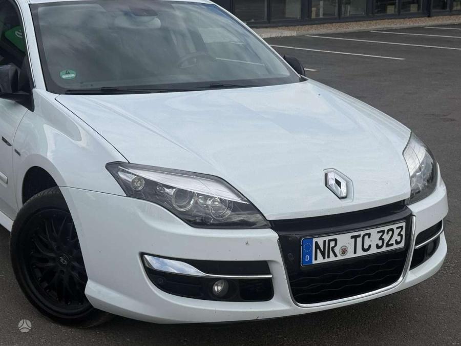 Balts Renault Laguna 2012 Kauņa, ar dzinēja tilpumu 2.00 L un nobraukumu 281 tūkst. km par 3300 €, foto 3 vietnē AUTOMOTO.COM.LV