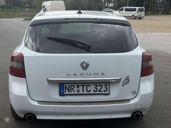 White Renault Laguna 2012 in Kaunas, with an engine capacity of 2.00 L and mileage of 281 thousand km for 3300 €, photo 8 on AUTOMOTO.COM.LV