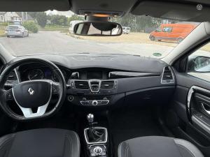 Balts Renault Laguna 2012 Kauņa, ar dzinēja tilpumu 2.00 L un nobraukumu 281 tūkst. km par 3300 €, foto 11 vietnē AUTOMOTO.COM.LV