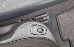 Balts Renault Laguna 2012 Kauņa, ar dzinēja tilpumu 2.00 L un nobraukumu 281 tūkst. km par 3300 €, foto 29 vietnē AUTOMOTO.COM.LV