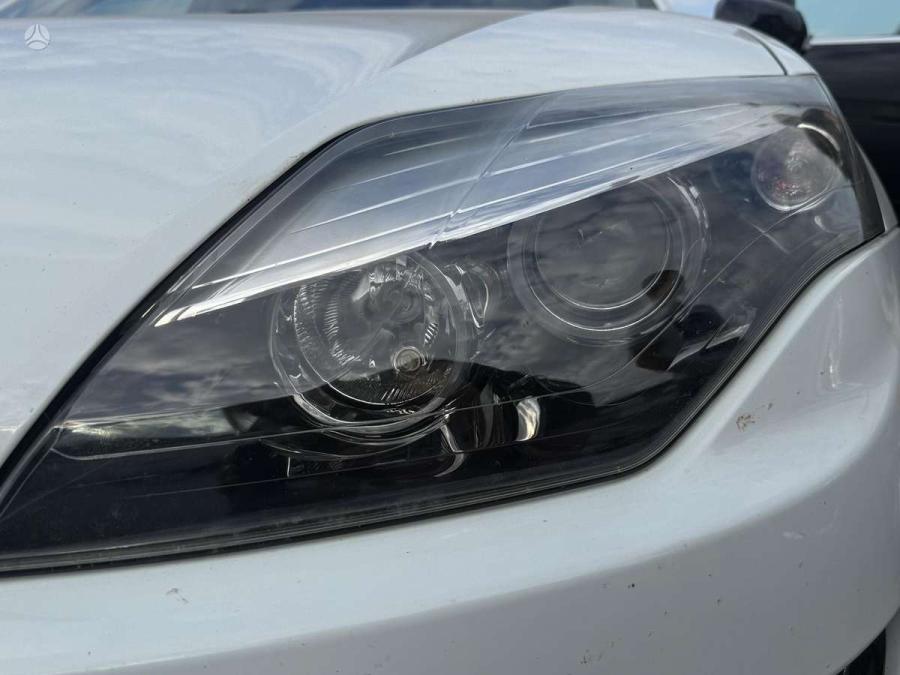 Balts Renault Laguna 2012 Kauņa, ar dzinēja tilpumu 2.00 L un nobraukumu 281 tūkst. km par 3300 €, foto 36 vietnē AUTOMOTO.COM.LV