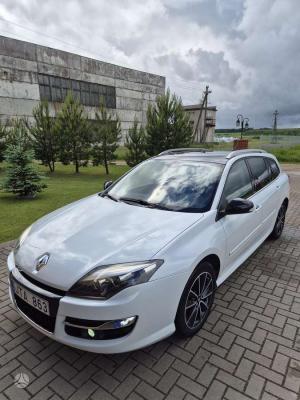 White Renault Laguna 2014 in Kelme, with an engine capacity of 2.00 L and mileage of 200 thousand km for 5350 €, photo 4 on AUTOMOTO.COM.LV