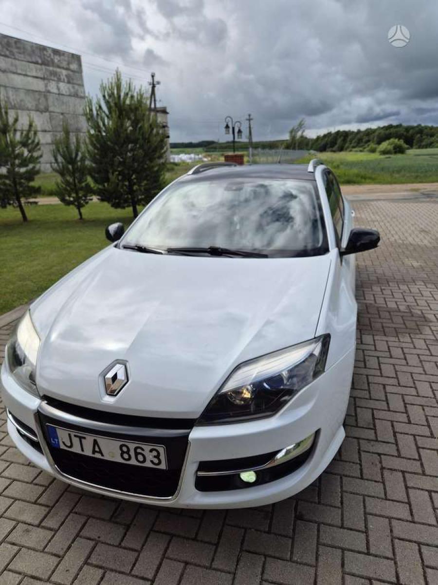 White Renault Laguna 2014 in Kelme, with an engine capacity of 2.00 L and mileage of 200 thousand km for 5350 €, photo 6 on AUTOMOTO.COM.LV