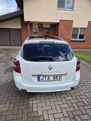 White Renault Laguna 2014 in Kelme, with an engine capacity of 2.00 L and mileage of 200 thousand km for 5350 €, photo 9 on AUTOMOTO.COM.LV