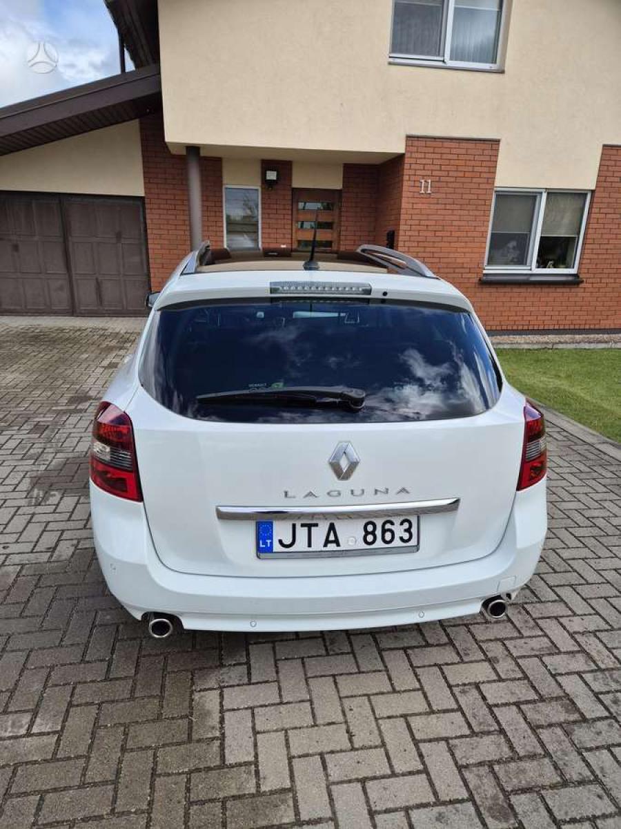 White Renault Laguna 2014 in Kelme, with an engine capacity of 2.00 L and mileage of 200 thousand km for 5350 €, photo 9 on AUTOMOTO.COM.LV